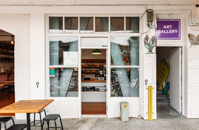 Olde Beach Bakery, Paekākāriki, New Zealand I Neat Places
