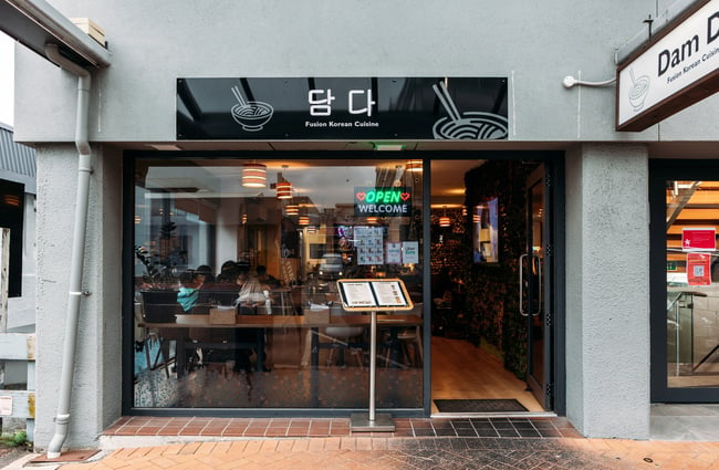 Dam Da, Downtown Tauranga, New Zealand I Neat Places