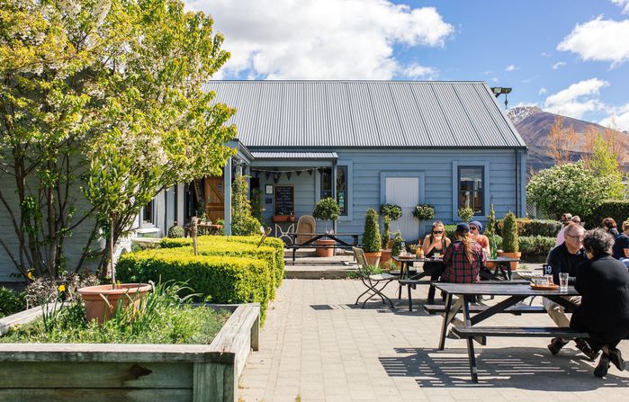 Cardrona Hotel, Wanaka, New Zealand - Neat Places